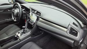 Pelēks Honda Civic 2018 Prienai, ar dzinēja tilpumu 0.99 L un nobraukumu 150 tūkst. km par 9650 €, foto 22 vietnē AUTOMOTO.COM.LV