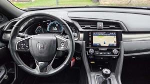 Pelēks Honda Civic 2018 Prienai, ar dzinēja tilpumu 0.99 L un nobraukumu 150 tūkst. km par 9650 €, foto 23 vietnē AUTOMOTO.COM.LV