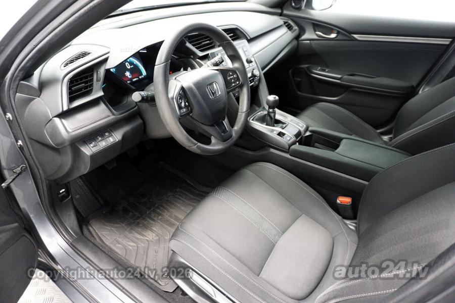 Pelēks Honda Civic 2018 Tallina, ar dzinēja tilpumu 1.00 L un nobraukumu 122 tūkst. km par 9900 €, foto 5 vietnē AUTOMOTO.COM.LV