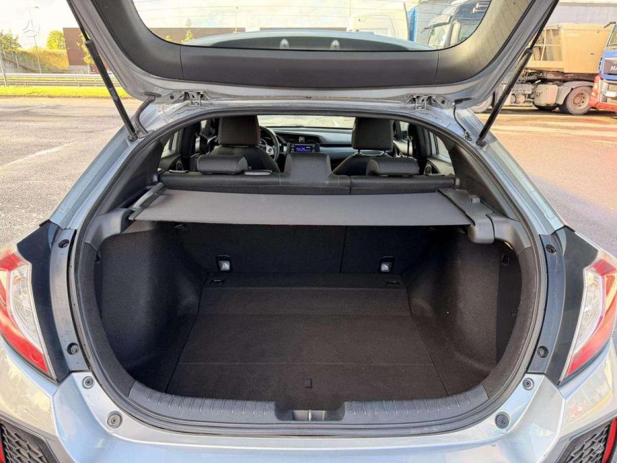 Pelēks Honda Civic 2018 Viļņa, ar dzinēja tilpumu 0.99 L un nobraukumu 137 tūkst. km par 10950 €, foto 15 vietnē AUTOMOTO.COM.LV