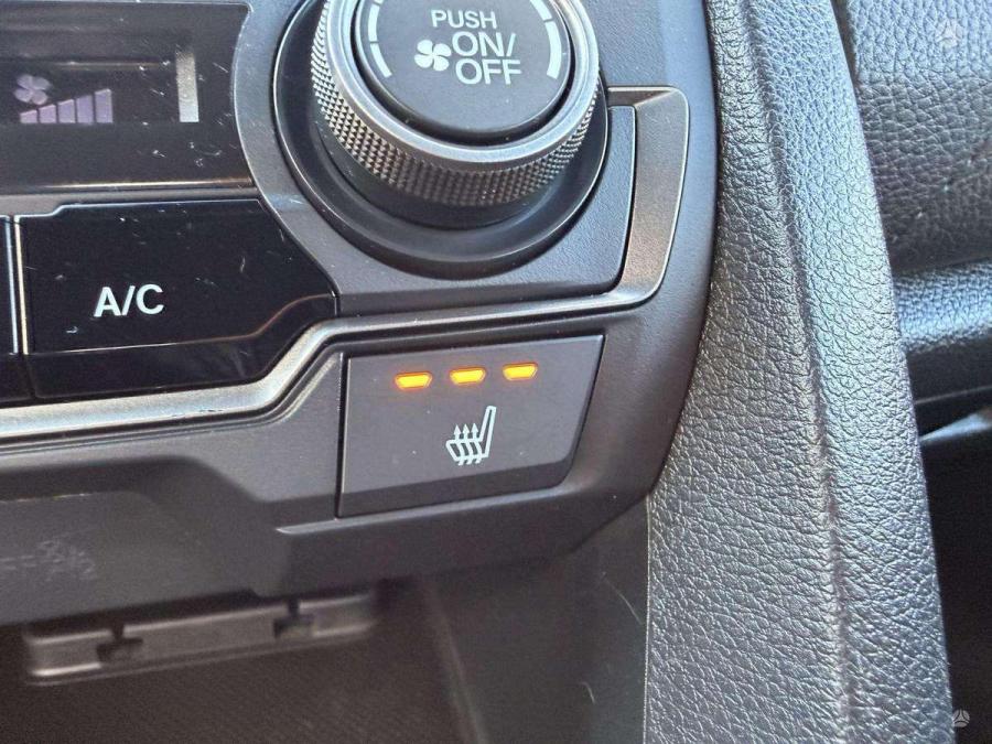 Pelēks Honda Civic 2018 Viļņa, ar dzinēja tilpumu 0.99 L un nobraukumu 137 tūkst. km par 10950 €, foto 33 vietnē AUTOMOTO.COM.LV