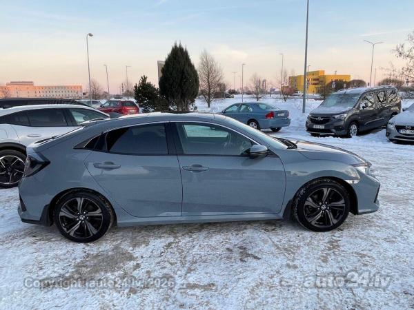 Grey Honda Civic 2019 in Tartu, with an engine capacity of 1.60 L and mileage of 119 thousand km for 14990 €, photo 7 on AUTOMOTO.COM.LV