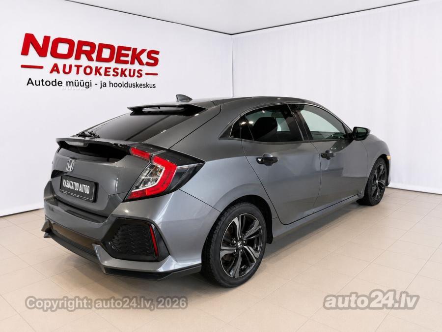 Grey Honda Civic 2019 in Tallinn, with an engine capacity of 1.00 L and mileage of 102 thousand km for 13490 €, photo 3 on AUTOMOTO.COM.LV