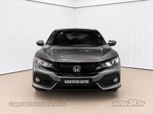 Grey Honda Civic 2019 in Tallinn, with an engine capacity of 1.00 L and mileage of 102 thousand km for 13490 €, photo 4 on AUTOMOTO.COM.LV