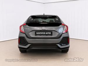 Grey Honda Civic 2019 in Tallinn, with an engine capacity of 1.00 L and mileage of 102 thousand km for 13490 €, photo 5 on AUTOMOTO.COM.LV