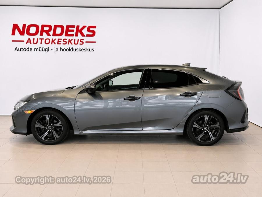 Grey Honda Civic 2019 in Tallinn, with an engine capacity of 1.00 L and mileage of 102 thousand km for 13490 €, photo 6 on AUTOMOTO.COM.LV