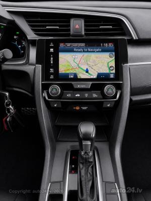 Grey Honda Civic 2019 in Tallinn, with an engine capacity of 1.00 L and mileage of 102 thousand km for 13490 €, photo 11 on AUTOMOTO.COM.LV