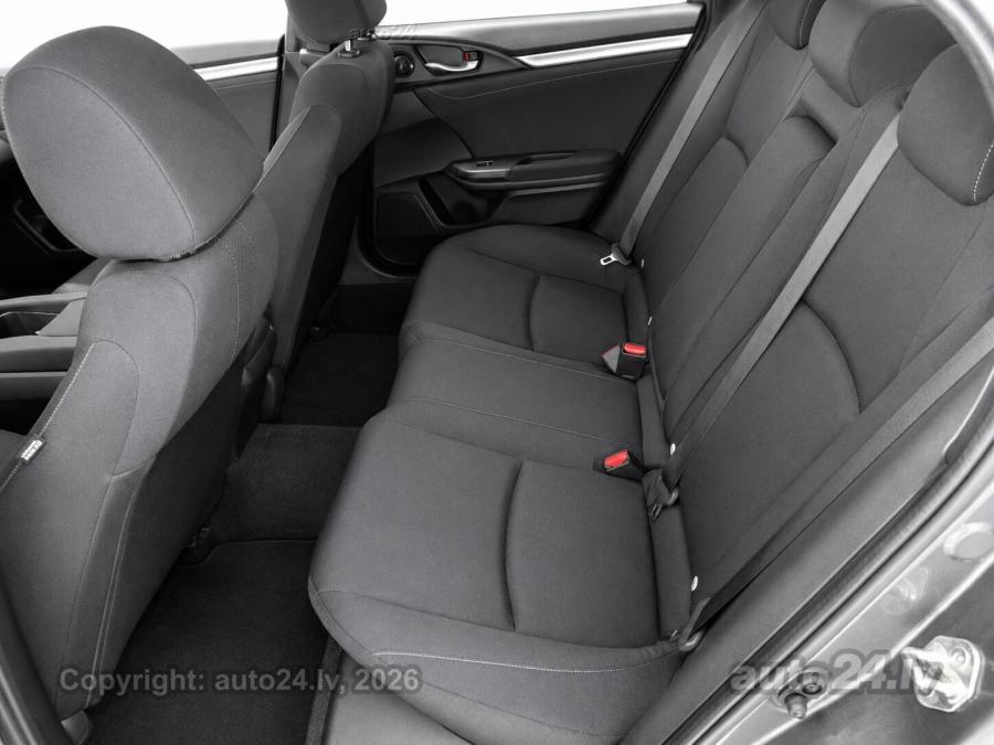 Grey Honda Civic 2019 in Tallinn, with an engine capacity of 1.00 L and mileage of 102 thousand km for 13490 €, photo 15 on AUTOMOTO.COM.LV