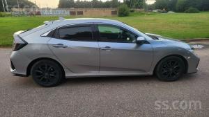 Grey Honda Civic 2019 in Riga, with an engine capacity of 1.00 L and mileage of 128 thousand km for 11200 €, photo 5 on AUTOMOTO.COM.LV