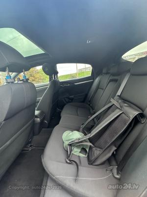 Pelēks Honda Civic 2019 Tallina, ar dzinēja tilpumu 1.50 L un nobraukumu 58 tūkst. km par 17900 €, foto 14 vietnē AUTOMOTO.COM.LV