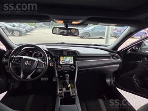 Grey Honda Civic 2020 in Riga, with an engine capacity of 1.50 L and mileage of 138 thousand km for 550 €, photo 5 on AUTOMOTO.COM.LV