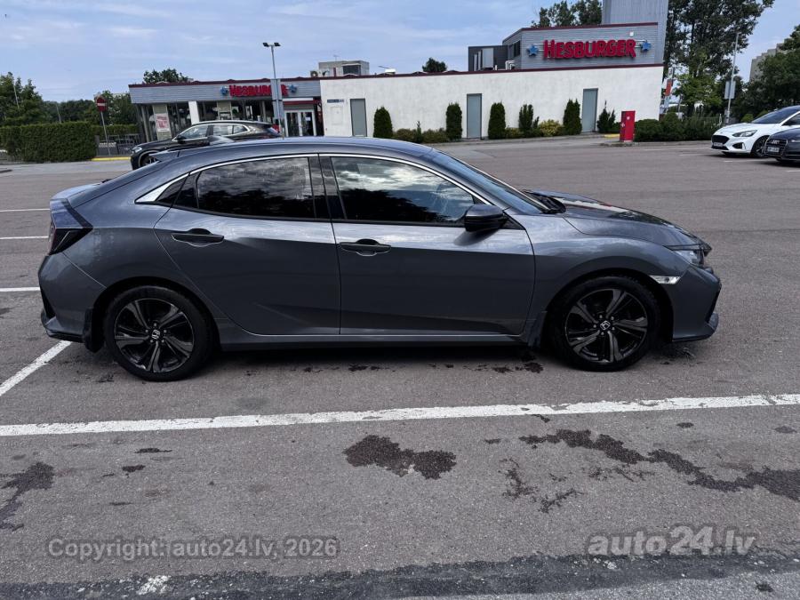 Grey Honda Civic 2020 in Tallinn, with an engine capacity of 1.00 L and mileage of 0 thousand km for 8900 €, photo 5 on AUTOMOTO.COM.LV