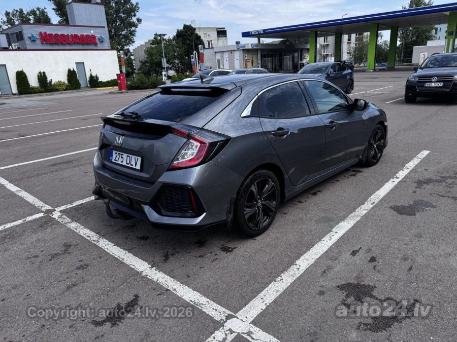 Grey Honda Civic 2020 in Tallinn, with an engine capacity of 1.00 L and mileage of 0 thousand km for 8900 €, photo 6 on AUTOMOTO.COM.LV