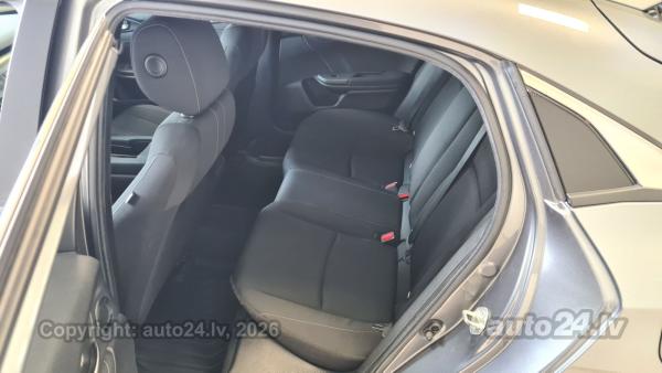 Grey Honda Civic 2020 in Tartu, with an engine capacity of 1.00 L and mileage of 174 thousand km for 11900 €, photo 6 on AUTOMOTO.COM.LV