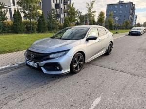 Pelēks Honda Civic 2020 Rīga, ar dzinēja tilpumu 1.50 L un nobraukumu 154 tūkst. km par 15000 €, foto  vietnē AUTOMOTO.COM.LV