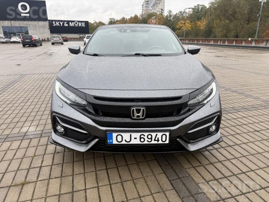 Pelēks Honda Civic 2020 Rīga, ar dzinēja tilpumu 1.50 L un nobraukumu 83 tūkst. km par 14750 €, foto 3 vietnē AUTOMOTO.COM.LV