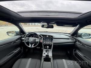 Pelēks Honda Civic 2020 Rīga, ar dzinēja tilpumu 1.50 L un nobraukumu 83 tūkst. km par 14750 €, foto 8 vietnē AUTOMOTO.COM.LV
