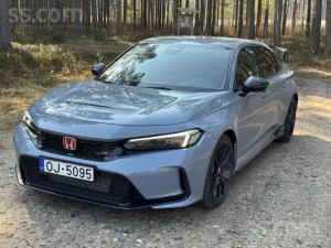 Серый Хонда Цивик 2025 в Рига, объемом двигателя 2.00 л и пробегом 4 тыс. км за 52500 €, фото  на AUTOMOTO.COM.LV