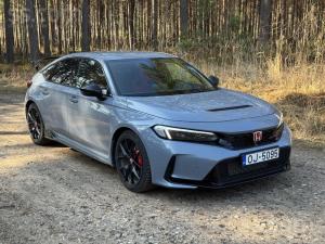 Pelēks Honda Civic 2025 Rīga, ar dzinēja tilpumu 2.00 L un nobraukumu 4 tūkst. km par 52500 €, foto 4 vietnē AUTOMOTO.COM.LV