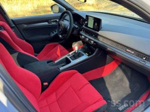 Pelēks Honda Civic 2025 Rīga, ar dzinēja tilpumu 2.00 L un nobraukumu 4 tūkst. km par 52500 €, foto 22 vietnē AUTOMOTO.COM.LV
