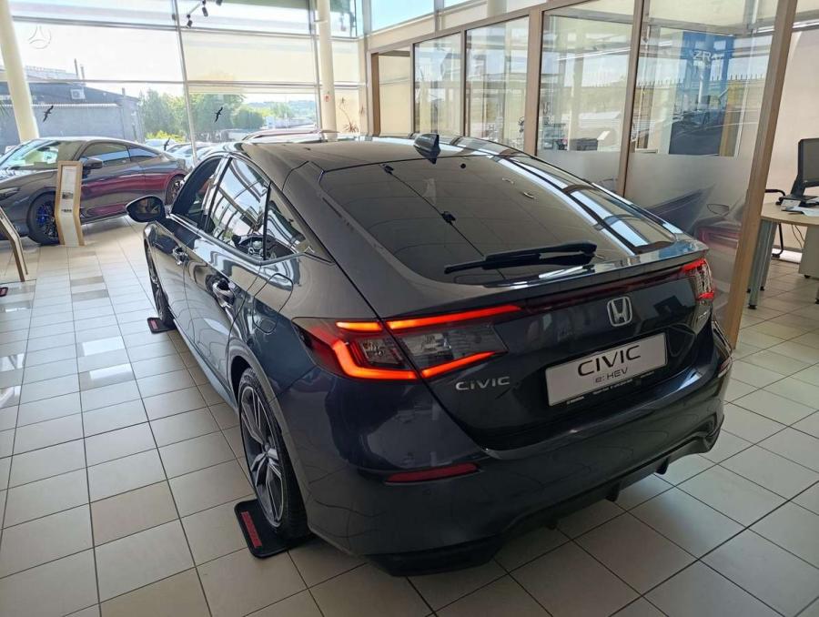 Grey Honda Civic 2026 in Vilnius, with an engine capacity of 1.99 L and mileage of 0 thousand km for 37490 €, photo 5 on AUTOMOTO.COM.LV