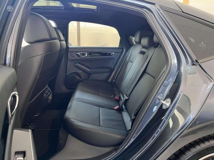 Grey Honda Civic 2026 in Vilnius, with an engine capacity of 1.99 L and mileage of 0 thousand km for 37490 €, photo 8 on AUTOMOTO.COM.LV