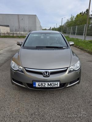 Серый Хонда Цивик 2006 в Таллин, объемом двигателя 1.80 л и пробегом 133 тыс. км за 3400 €, фото 4 на AUTOMOTO.COM.LV