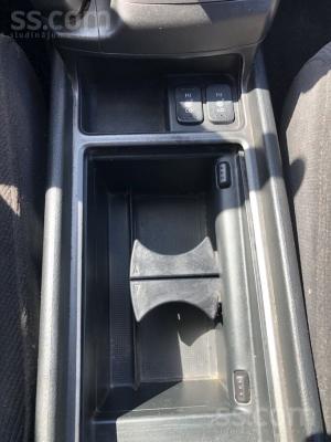 Grey Honda Civic 2006 in Liepaja, with an engine capacity of 1.80 L and mileage of 266 thousand km for 1950 €, photo 14 on AUTOMOTO.COM.LV