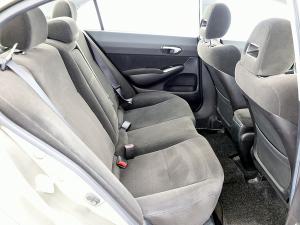 Pelēks Honda Civic 2006 Tallina, ar dzinēja tilpumu 1.80 L un nobraukumu 79 tūkst. km par 2699 €, foto 8 vietnē AUTOMOTO.COM.LV