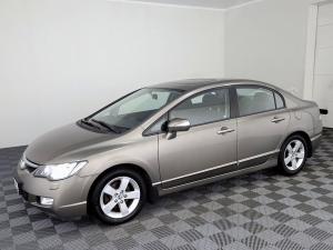 Pelēks Honda Civic 2006 Tallina, ar dzinēja tilpumu 1.80 L un nobraukumu 79 tūkst. km par 2699 €, foto 10 vietnē AUTOMOTO.COM.LV