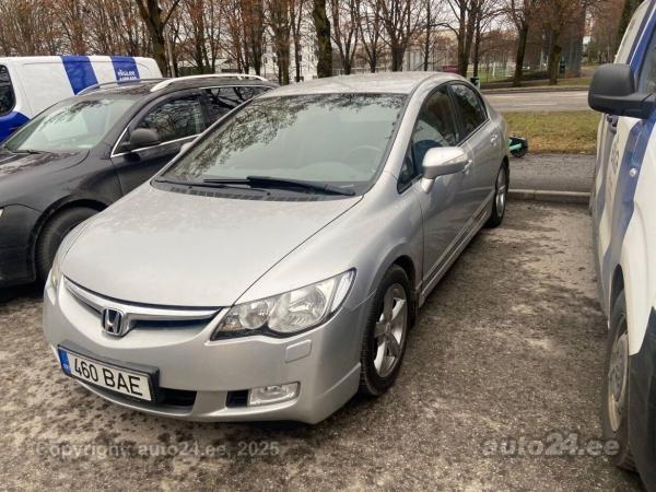 Pelēks Honda Civic 2007 Tallina, ar dzinēja tilpumu 1.30 L un nobraukumu 141 tūkst. km par 2100 €, foto 2 vietnē AUTOMOTO.COM.LV