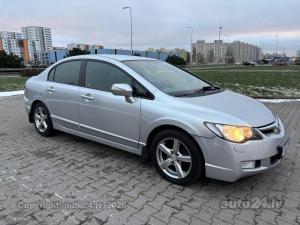 Grey Honda Civic 2007 in Tallinn, with an engine capacity of 1.30 L and mileage of 142 thousand km for 3300 €, photo 7 on AUTOMOTO.COM.LV