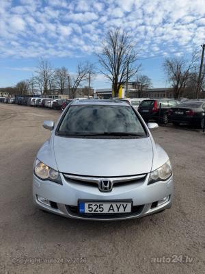 Grey Honda Civic 2007 in Tallinn, with an engine capacity of 1.80 L and mileage of 155 thousand km for 2699 €, photo 2 on AUTOMOTO.COM.LV