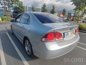 Серый Хонда Цивик 2007 в Рига, объемом двигателя 1.80 л и пробегом 340 тыс. км за 1200 €, фото 5 на AUTOMOTO.COM.LV