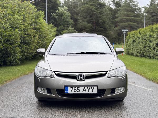 Pelēks Honda Civic 2007 Tallina, ar dzinēja tilpumu 1.80 L un nobraukumu 244 tūkst. km par 1799 €, foto 5 vietnē AUTOMOTO.COM.LV