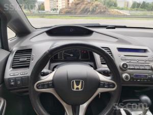 Pelēks Honda Civic 2007 Jelgava, ar dzinēja tilpumu 1.40 L un nobraukumu 246 tūkst. km par 1500 €, foto 7 vietnē AUTOMOTO.COM.LV