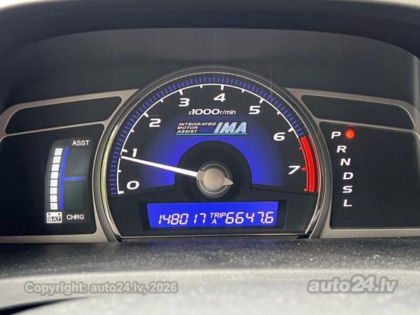 Grey Honda Civic 2007 in Tallinn, with an engine capacity of 1.30 L and mileage of 148 thousand km for 3690 €, photo 10 on AUTOMOTO.COM.LV