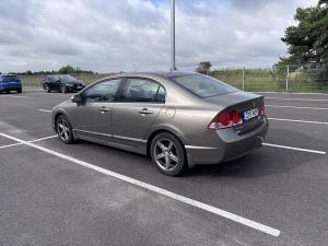 Grey Honda Civic 2007 in Tallinn, with an engine capacity of 1.80 L and mileage of 250 thousand km for 1800 €, photo 6 on AUTOMOTO.COM.LV