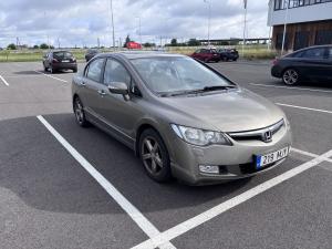 Grey Honda Civic 2007 in Tallinn, with an engine capacity of 1.80 L and mileage of 250 thousand km for 1800 €, photo 9 on AUTOMOTO.COM.LV