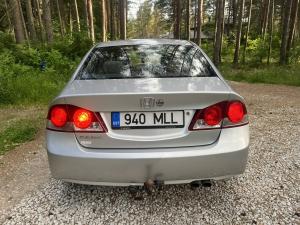 Pelēks Honda Civic 2008 Narva-Jēsū, ar dzinēja tilpumu 1.80 L un nobraukumu 146 tūkst. km par 2290 €, foto 18 vietnē AUTOMOTO.COM.LV