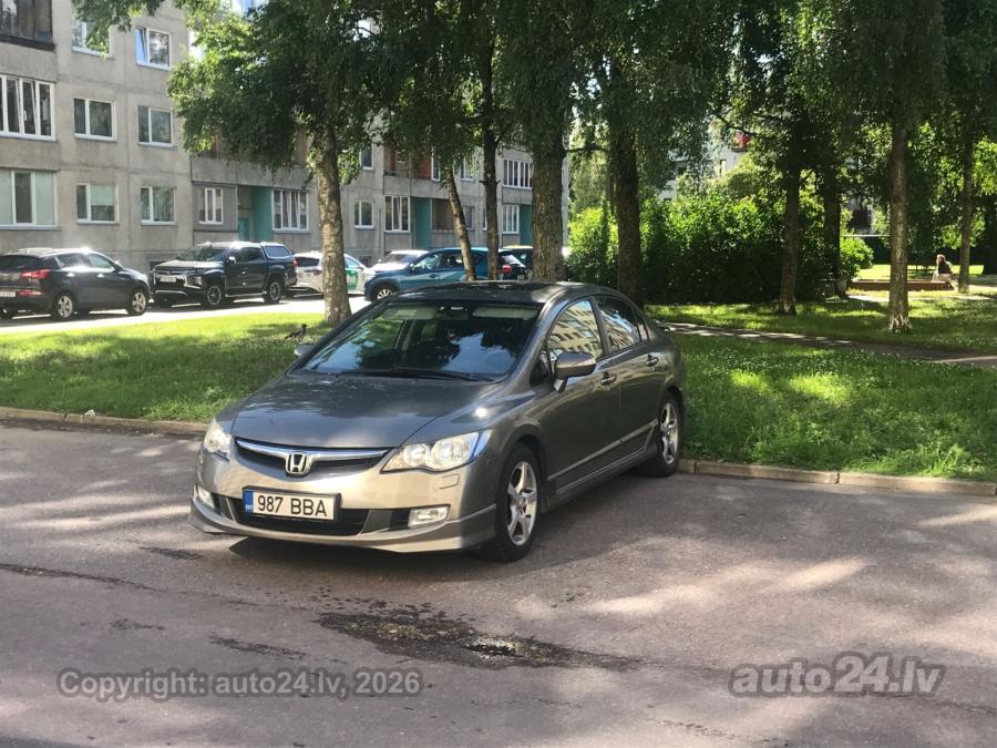 Серый Хонда Цивик 2008 в Таллин, объемом двигателя 1.80 л и пробегом 316 тыс. км за 800 €, фото 7 на AUTOMOTO.COM.LV