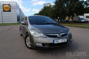 Pelēks Honda Civic 2008 Rīga, ar dzinēja tilpumu 1.40 L un nobraukumu 371 tūkst. km par 2790 €, foto 3 vietnē AUTOMOTO.COM.LV