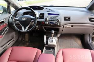Pelēks Honda Civic 2008 Rīga, ar dzinēja tilpumu 1.40 L un nobraukumu 371 tūkst. km par 2790 €, foto 6 vietnē AUTOMOTO.COM.LV