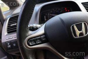 Pelēks Honda Civic 2008 Rīga, ar dzinēja tilpumu 1.40 L un nobraukumu 371 tūkst. km par 2790 €, foto 11 vietnē AUTOMOTO.COM.LV