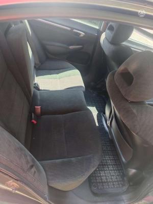 Pelēks Honda Civic 2008 Viļņa, ar dzinēja tilpumu 0.00 L un nobraukumu 210 tūkst. km par 2899 €, foto 5 vietnē AUTOMOTO.COM.LV