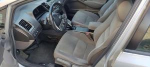 Grey Honda Civic 2008 in Vilnius, with an engine capacity of 1.30 L and mileage of 230 thousand km for 1250 €, photo 7 on AUTOMOTO.COM.LV