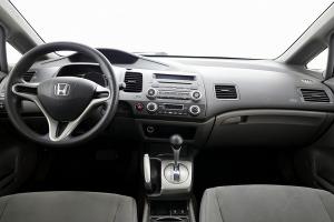 Pelēks Honda Civic 2008 Tallina, ar dzinēja tilpumu 1.80 L un nobraukumu 338 tūkst. km par 1899 €, foto 6 vietnē AUTOMOTO.COM.LV
