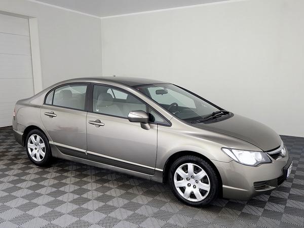 Pelēks Honda Civic 2008 Tallina, ar dzinēja tilpumu 1.80 L un nobraukumu 338 tūkst. km par 1899 €, foto 1 vietnē AUTOMOTO.COM.LV