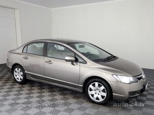 Pelēks Honda Civic 2008 Tallina, ar dzinēja tilpumu 1.80 L un nobraukumu 338 tūkst. km par 1899 €, foto  vietnē AUTOMOTO.COM.LV