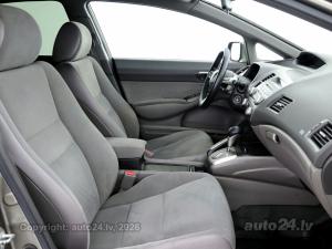 Pelēks Honda Civic 2008 Tallina, ar dzinēja tilpumu 1.30 L un nobraukumu 187 tūkst. km par 1799 €, foto 7 vietnē AUTOMOTO.COM.LV